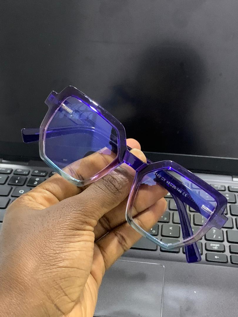 NERD FRAMES – LolasNest