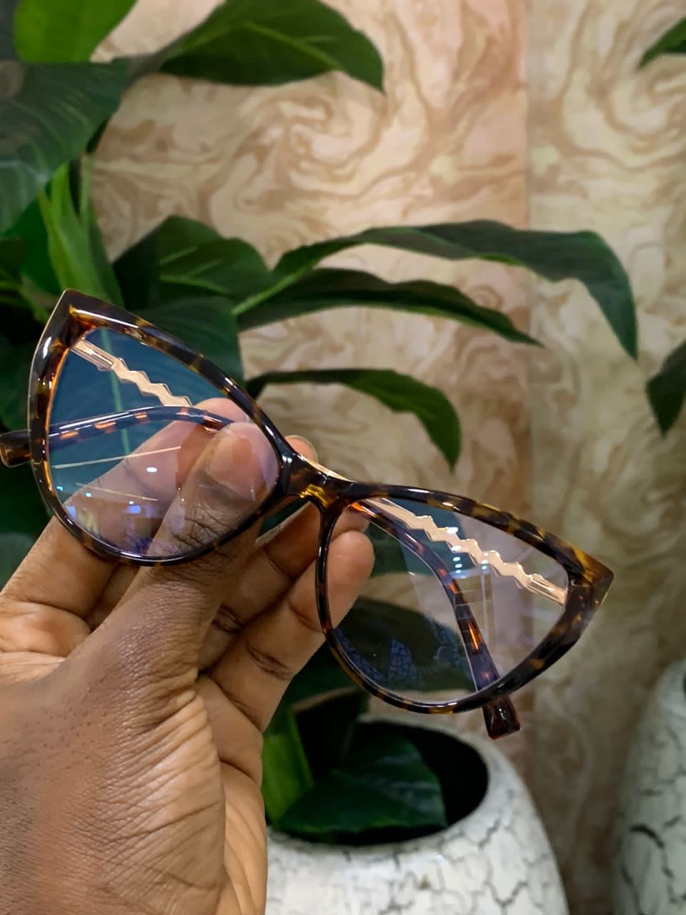 NERD FRAMES – LolasNest